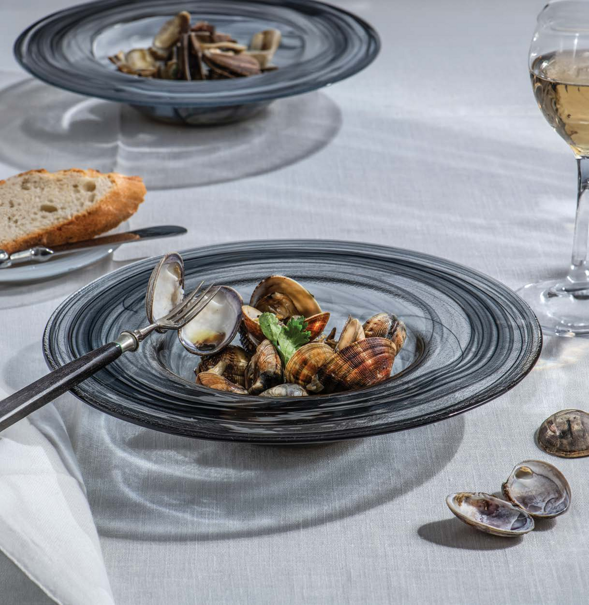 ArdaCam Gusto Pasta Plate - Black, 30 cm – ETTC